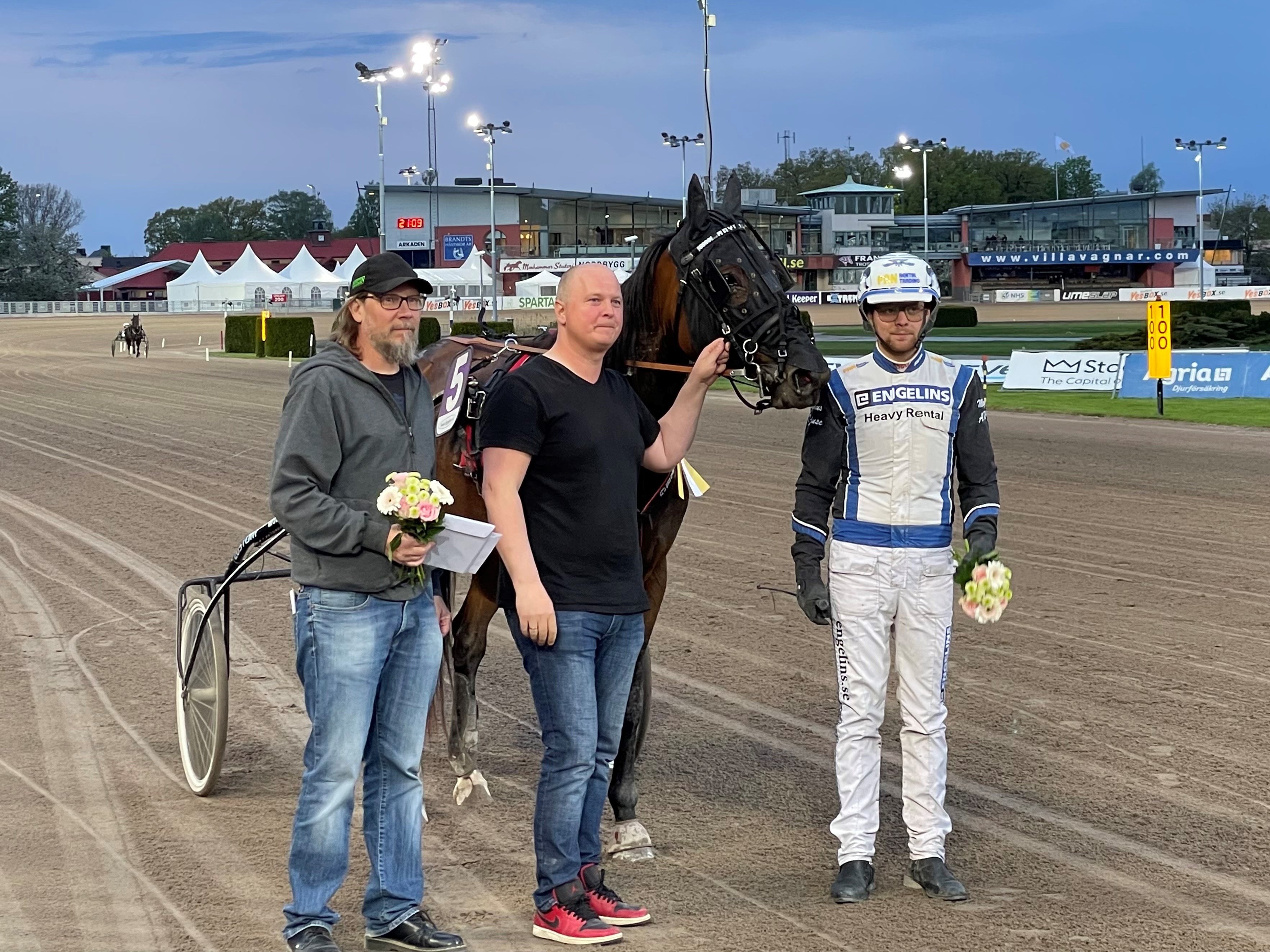 Raya Maya vinner på Solvalla!